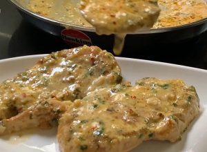 Chicken With Heavy Cream Recipe [Comfort Food at Its Finest] | Luna's ...